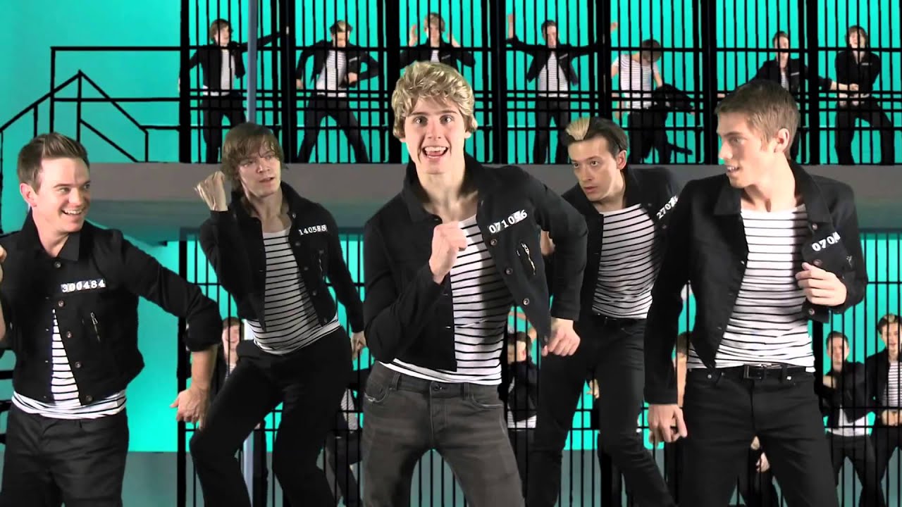 key of awesome one direction whip you (kiss you) - YouTube
