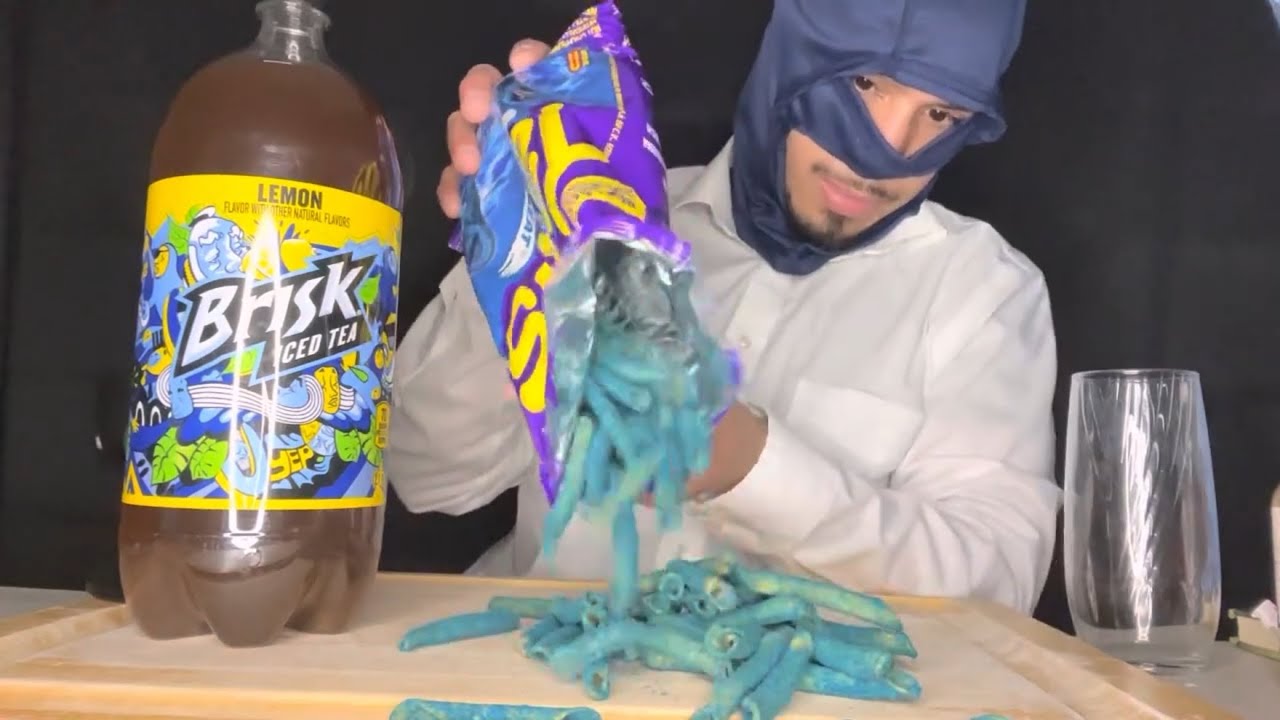 #ASMR MUCKBANG EATING BLUE TAKIS DRINKING ARIZONA #ASMR - YouTube