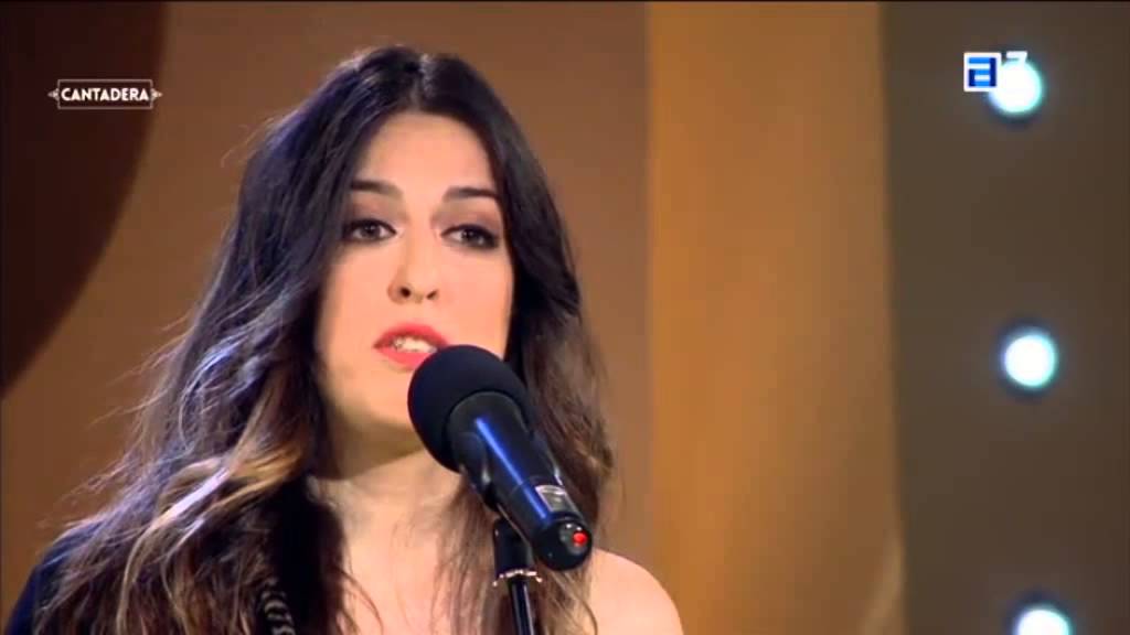 Marisa Valle Roso ''Carretera de Aviles''En Cantadera TPA - YouTube