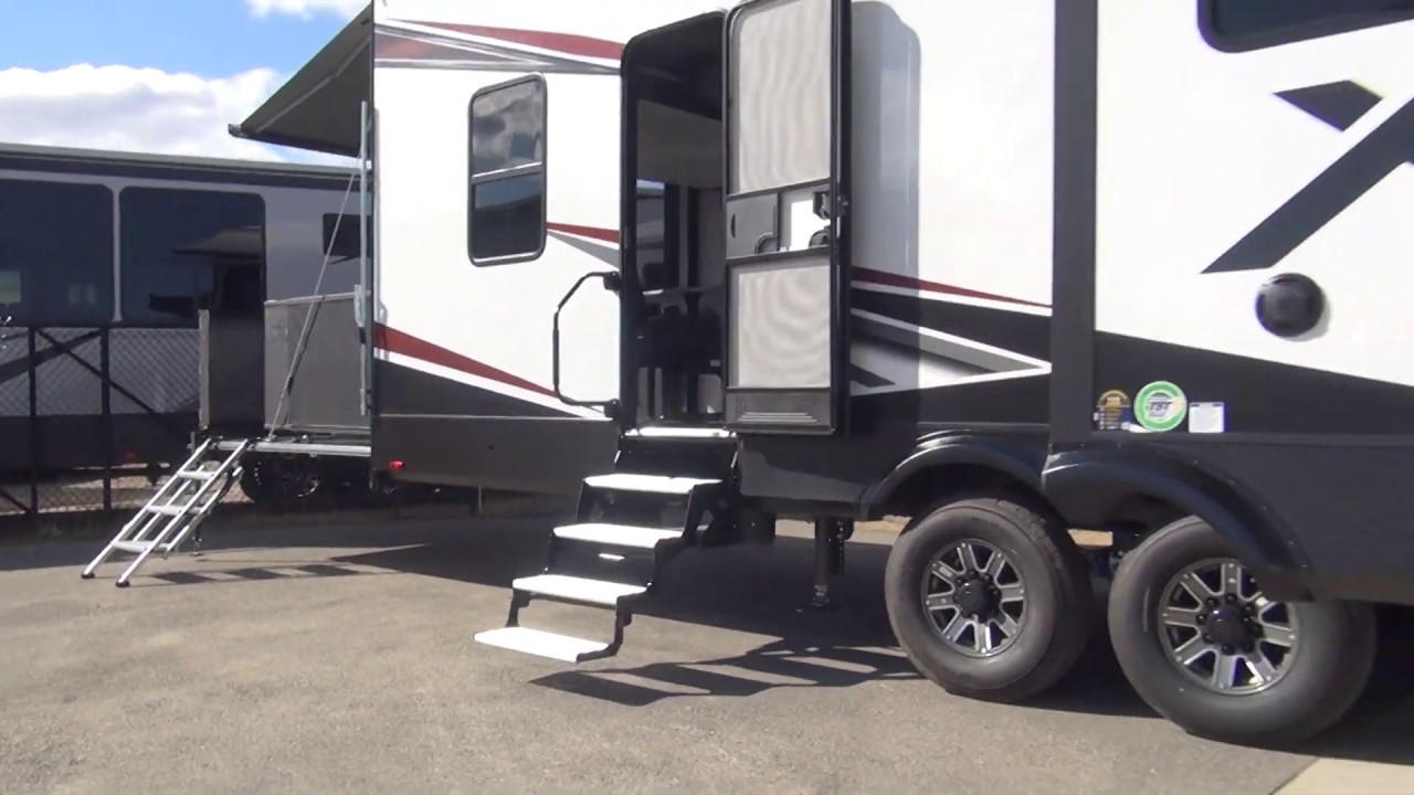 Garage Big Enough for Your Toy, Luxury in Your Living Area. 2020 XLR ...