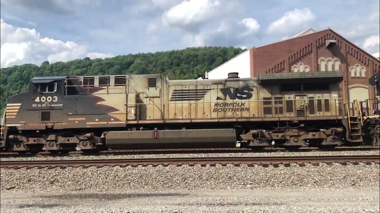 NS 4003 leads NS 21G past CP WING - YouTube