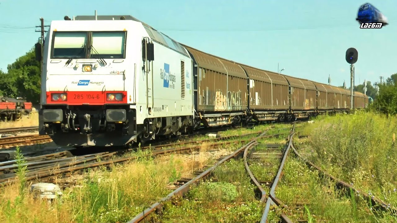 Locomotivă Traxx Diesel & Marfar CER Fersped Cargo Train in Gara ...