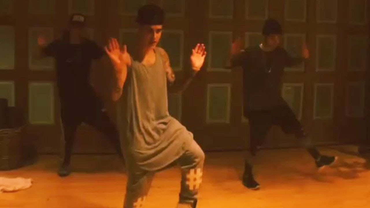 Justin Bieber Dances to NEW EDM Song?! - YouTube