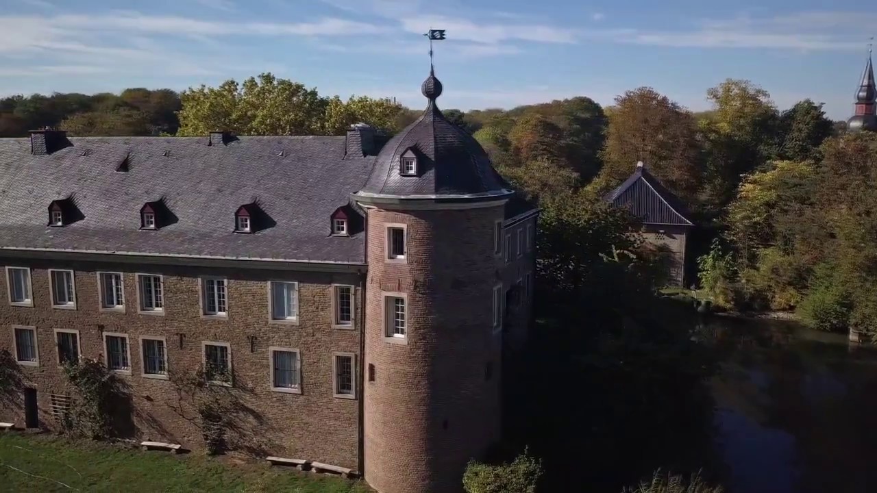 Burg Bachem - YouTube