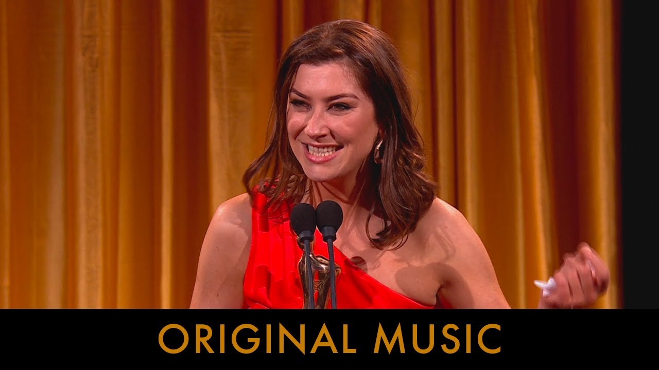 Sarah Lynch (The Dry) wins Original Music - IFTA Awards 2023 - YouTube