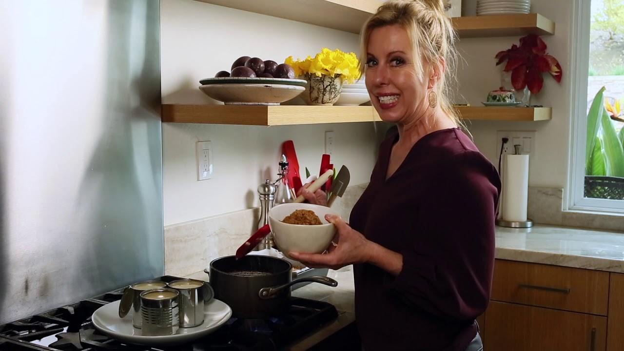 Justine's Kitchen - Chocolate Caramel Bars - YouTube