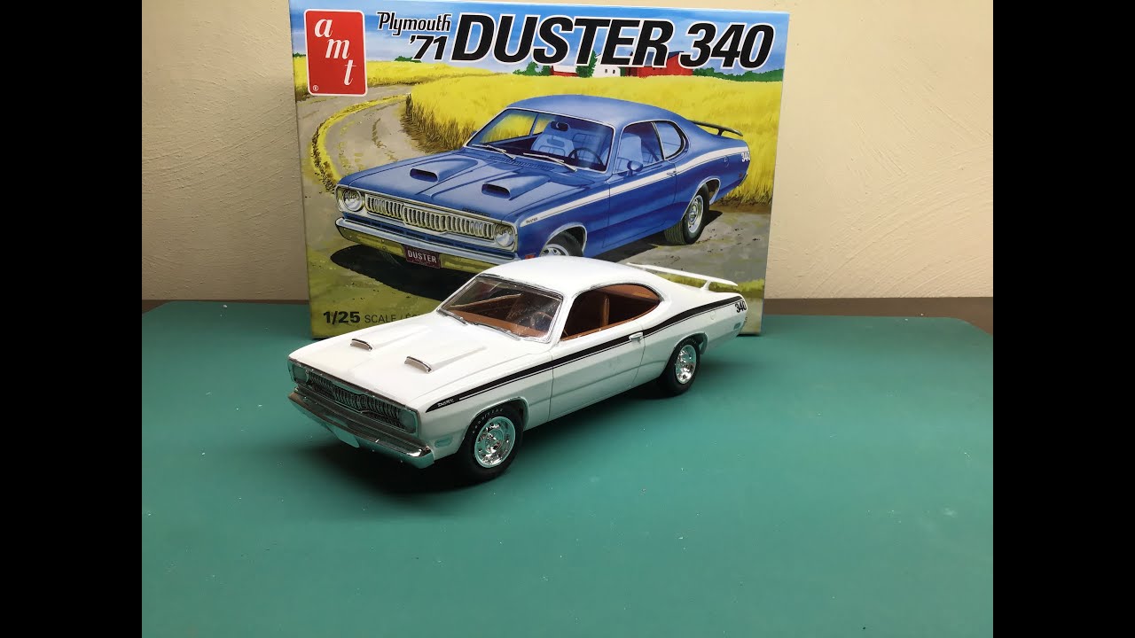 AMT '71 Plymouth Duster 340 Kit Review - YouTube