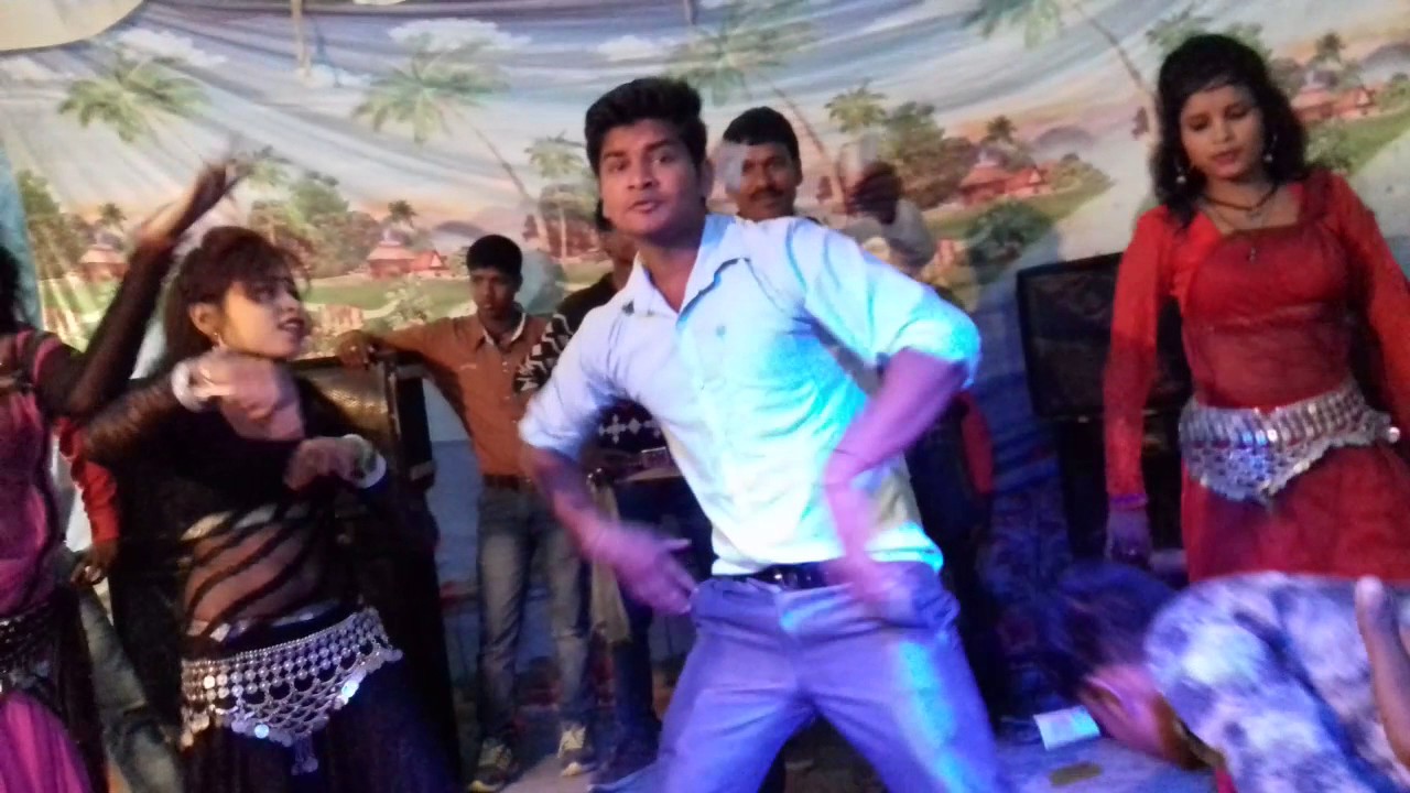 Raat Diya Buta ke Bhojpuri song brijesh dance - YouTube
