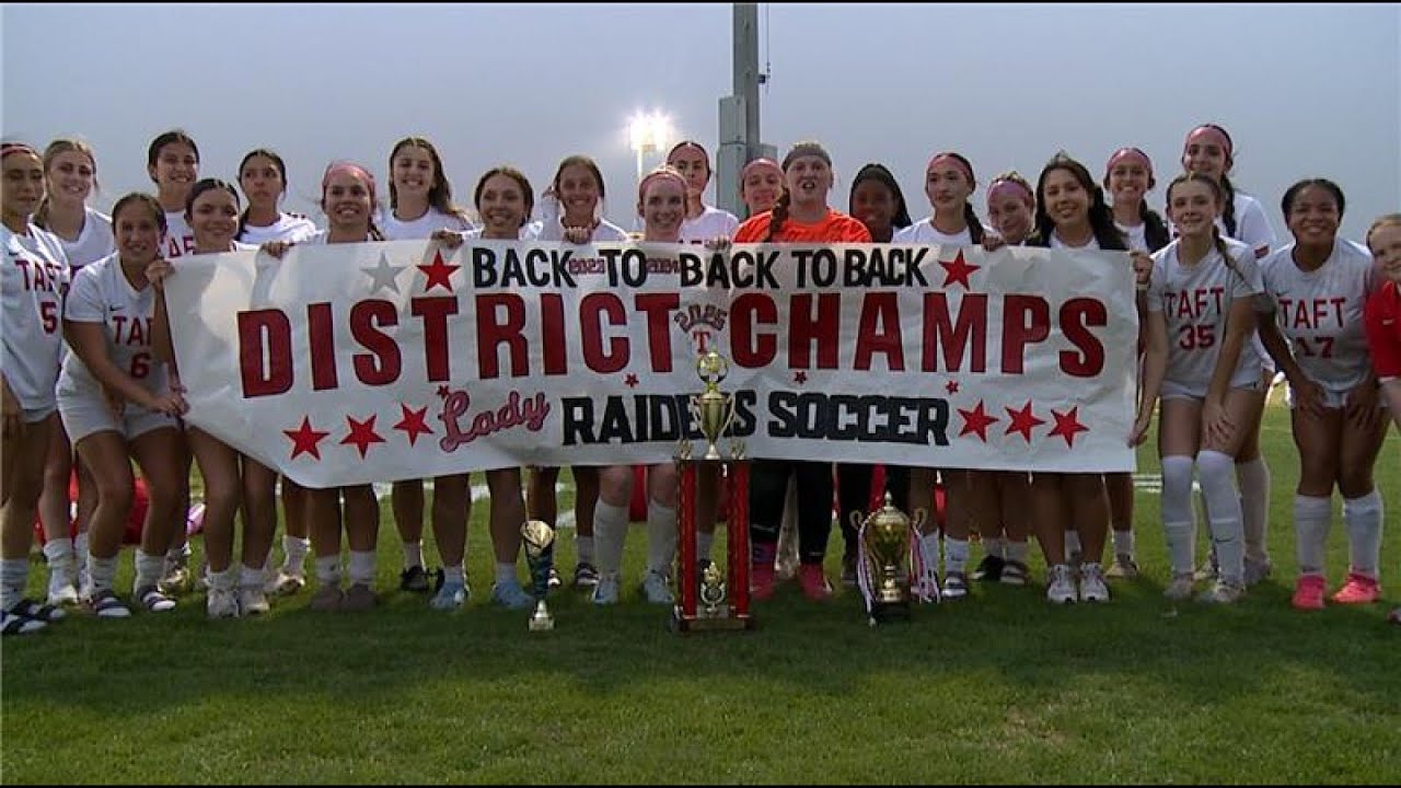 Taft girls' soccer makes history with District 28-6A trifecta - YouTube