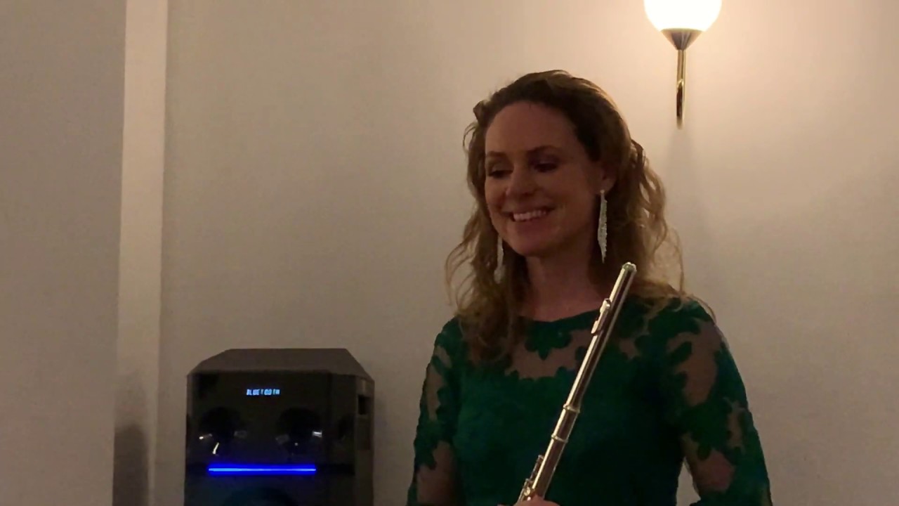 The Swan by Camille Saint-Saëns at La Bella Vista by Anne Allen Flute ...