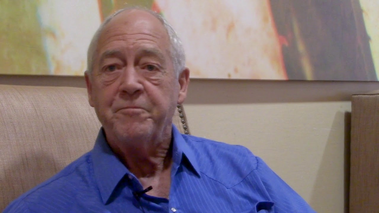 Dr. Patrick Moore – Polar Bear Scare - YouTube