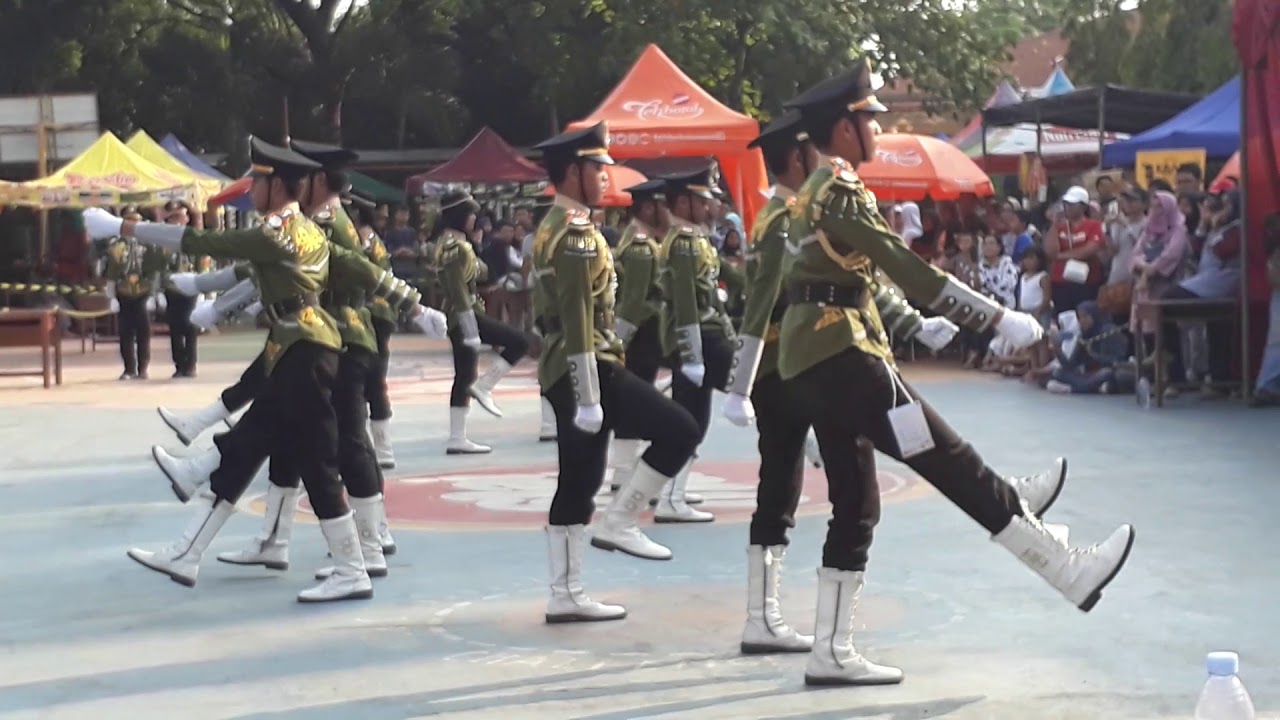 Paskibra SMA Negeri 47 Jakarta Selatan - YouTube
