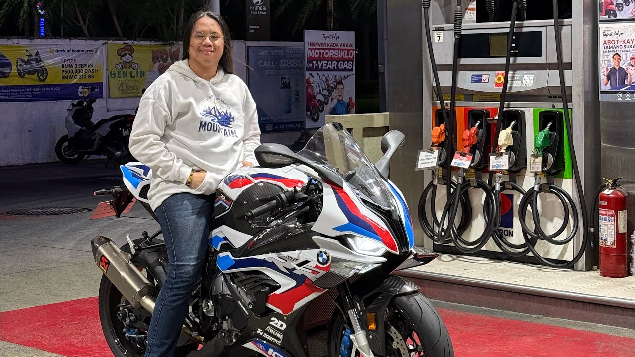 BMW M1000RR 2022 QUICK NIGHT RIDE! - YouTube