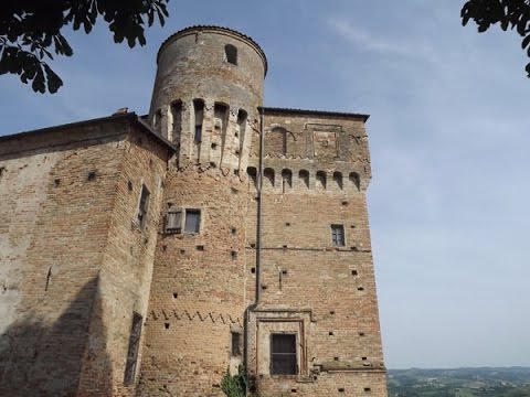 "Io, Barolo - la nuit" al Castello di Roddi - YouTube