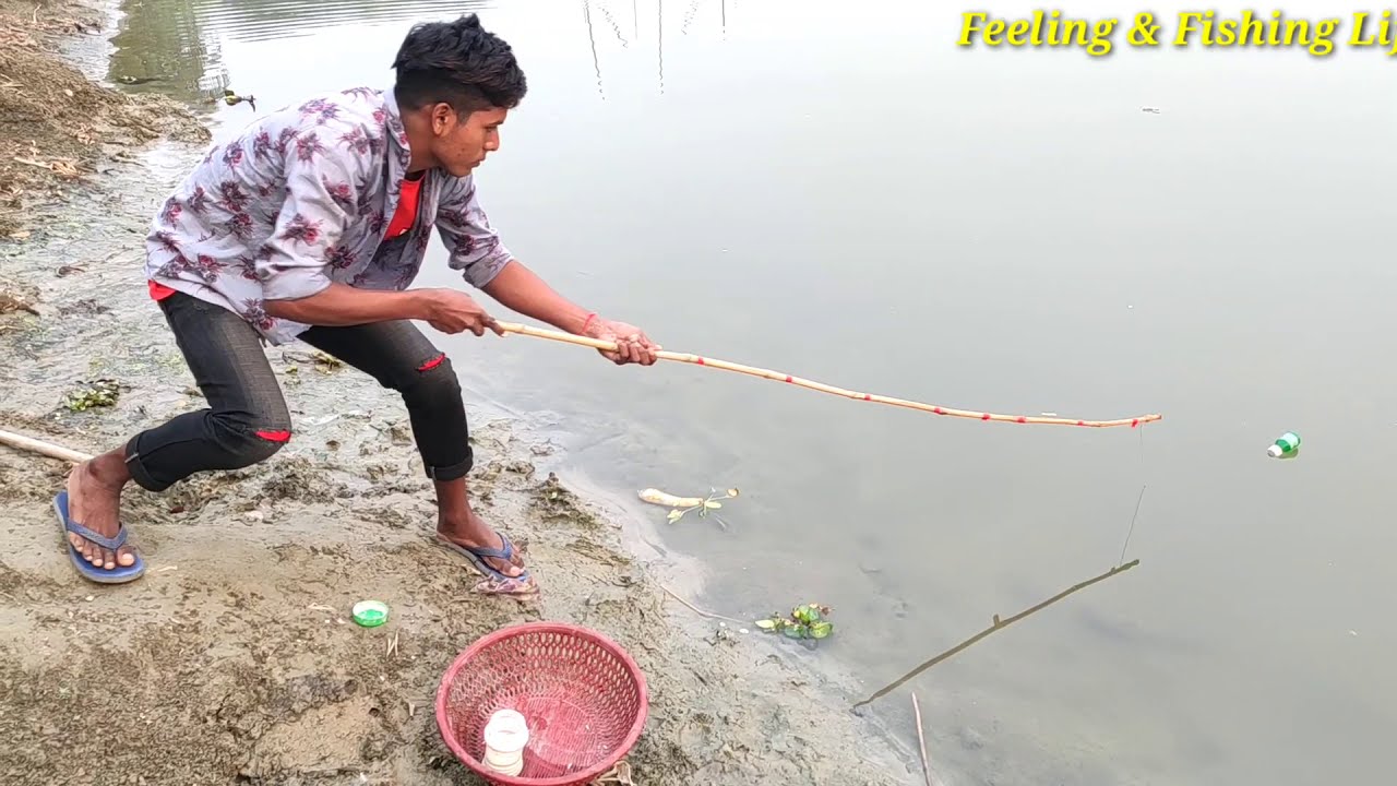 Hook Fishing Video ll Traditional Hook Fishing Village River Hook ...