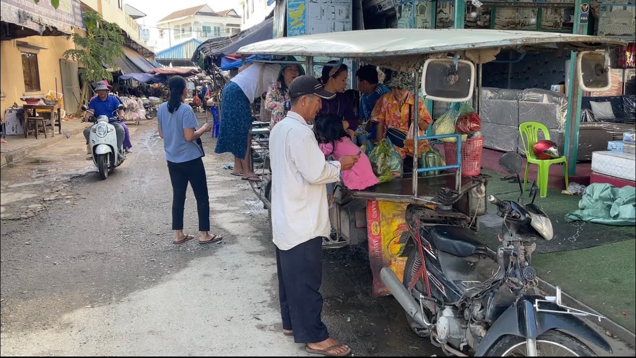 Phsar Takmao Thmey in Kandal Province, Cambodia - YouTube
