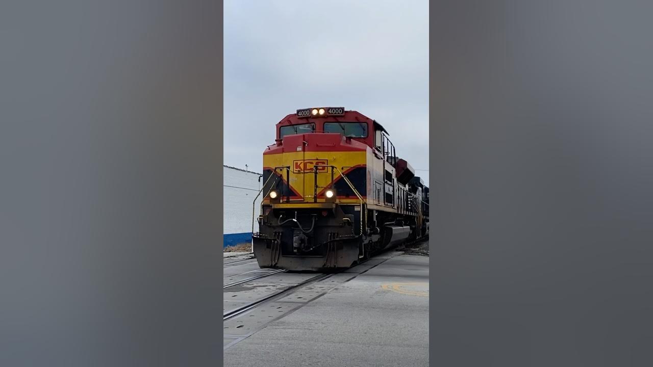 KCS 4000 leads 540 through Archer ave - YouTube