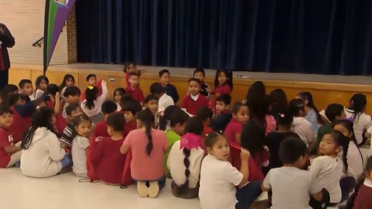 Atlanta News First delivers 'Books to Kids' at Dresden Elementary ...