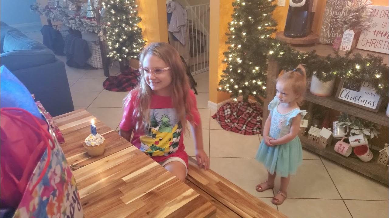 Singing Happy birthday to Kinsley part 2 - YouTube