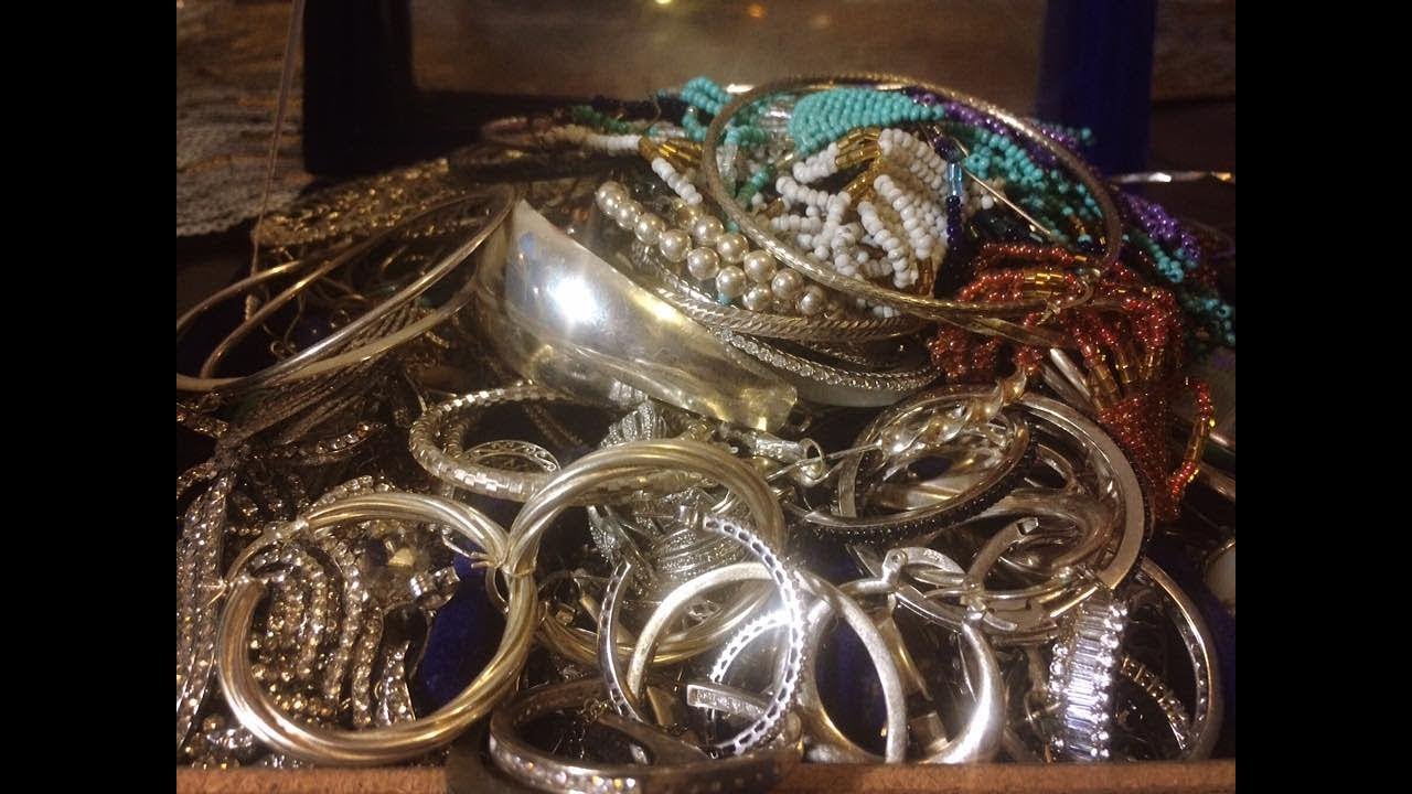 Inside my Jewelry collection check out this clutter - YouTube