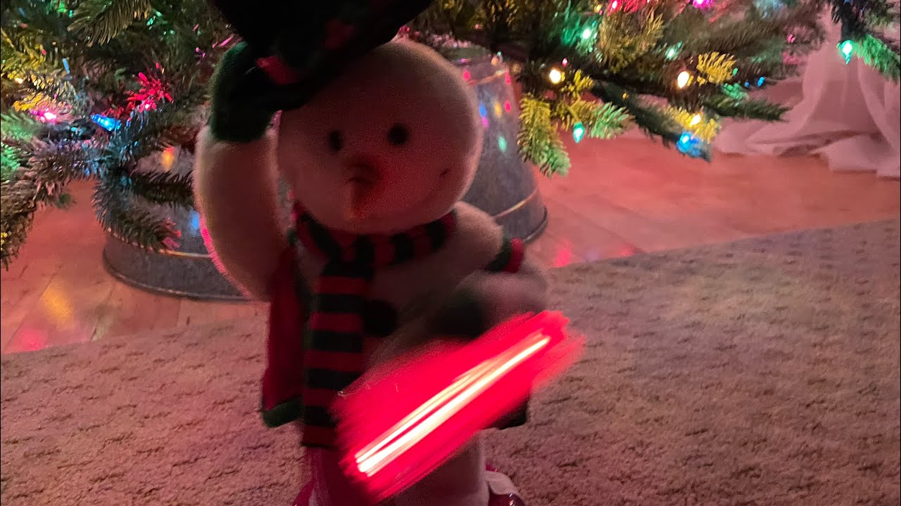 Gemmy Mini Red Spinning Snowflake Snowman 2006 - YouTube