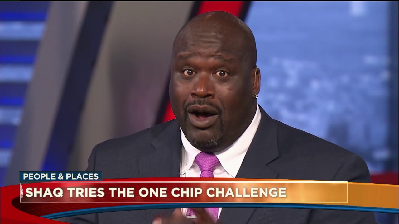 Shaquille O'Neal tries the HOT chip too - YouTube
