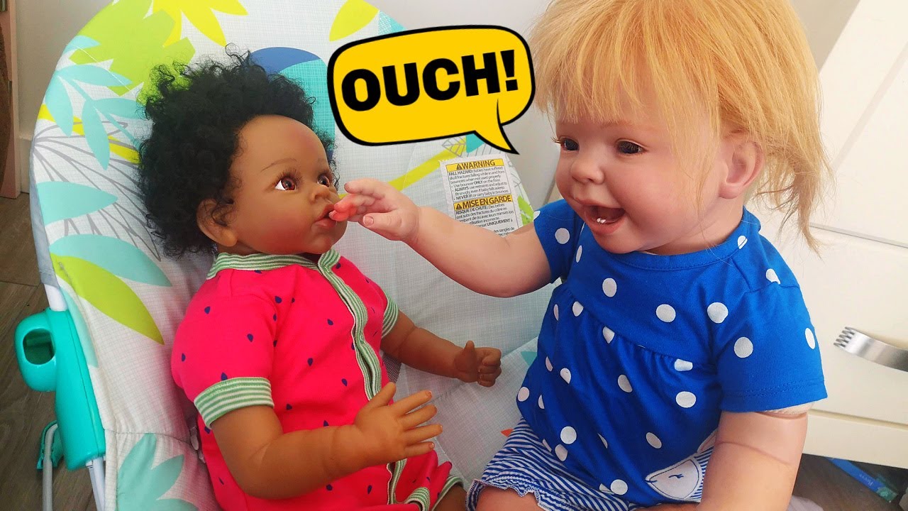 Reborn Baby Sister Bites Jenny's Finger Ouch! Roleplay - YouTube