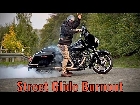 Street Glide Burnout - YouTube