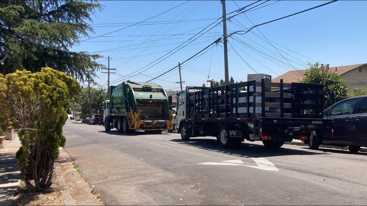 Waste Management of Alameda County | 2015 Autocar ACX McNeilus Rear ...
