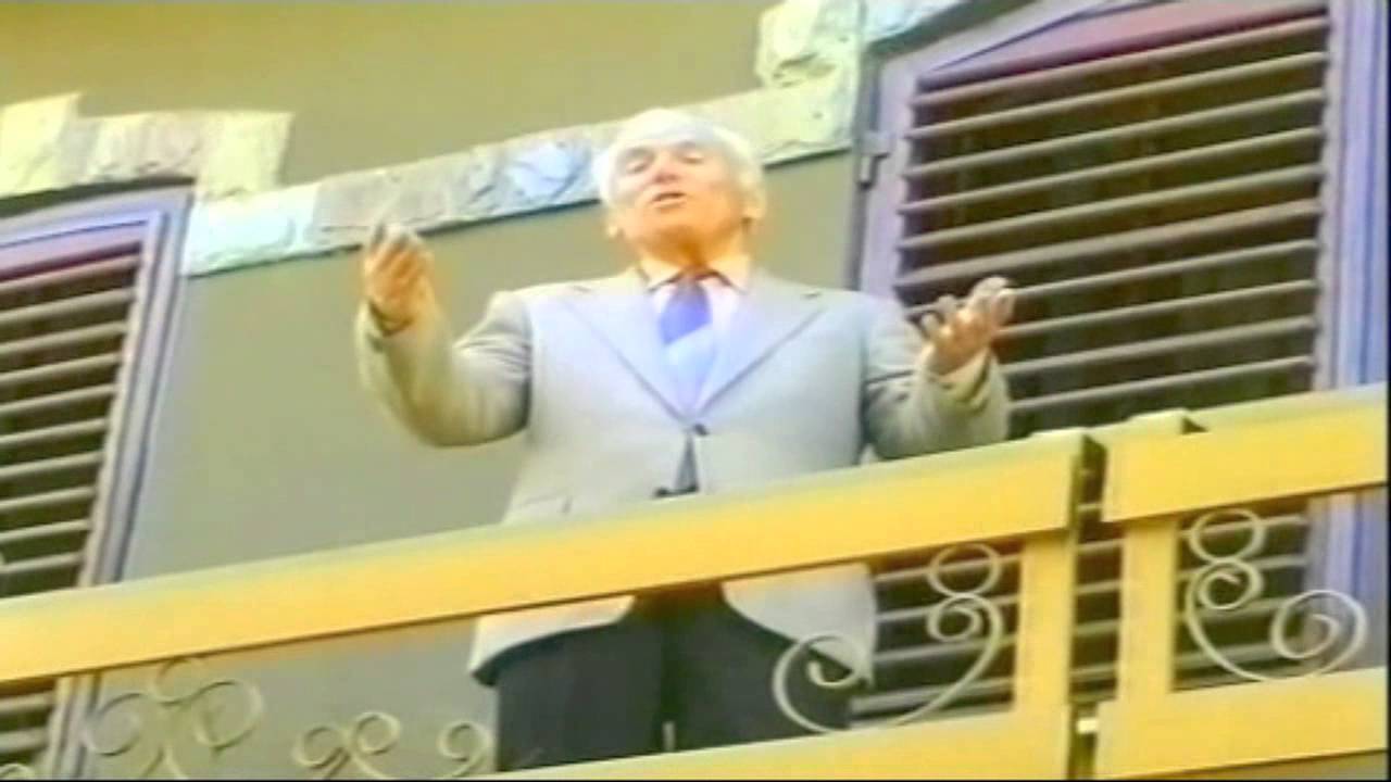 Bik Ndoja - Ti je ylle qe shndrit ne sabah - Vuka Vizion 2003 - YouTube
