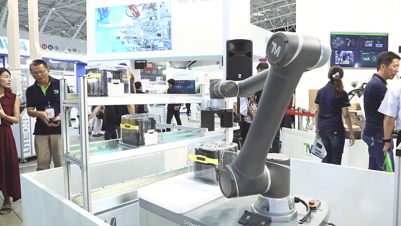 V3A032 TM Robot - Semiconductor Wafer Handling with AGV - YouTube