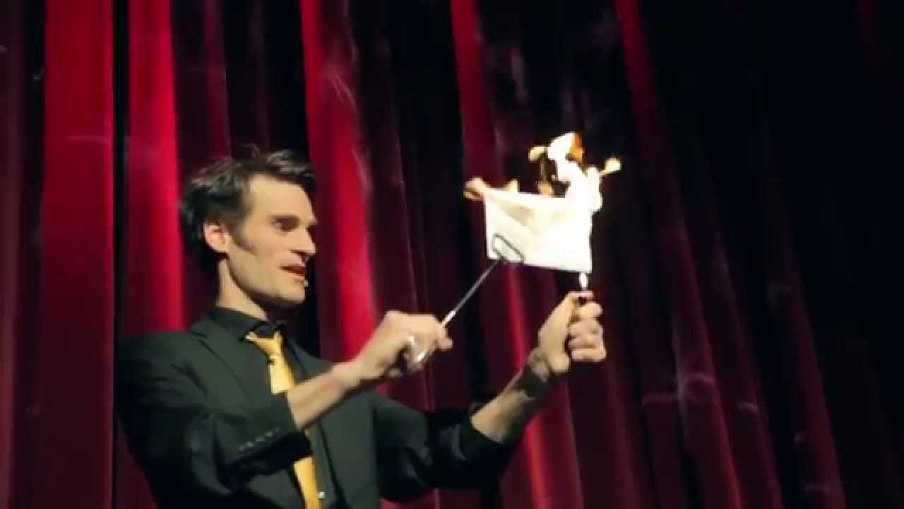 World Champion Illusionist Julius Frack MAGIC GOLD - YouTube