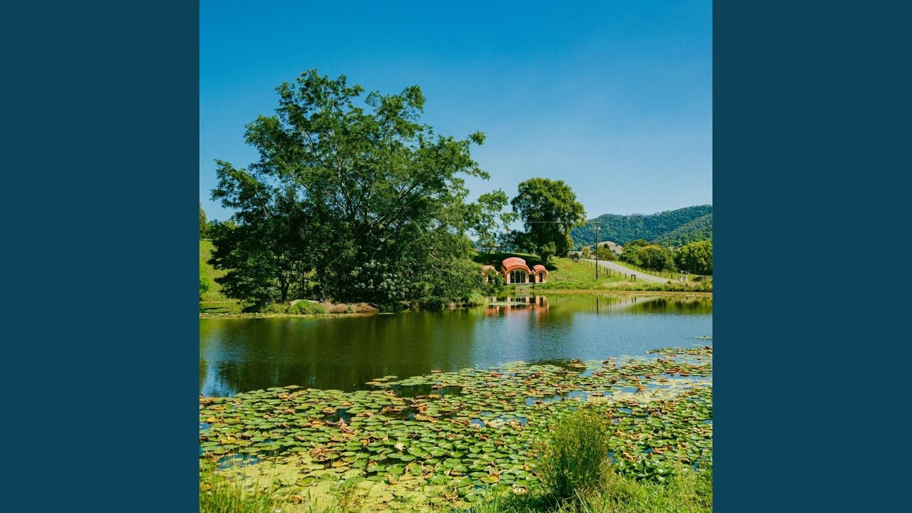 Jaya Radhe | Madi Das at Bhakti Shala - YouTube