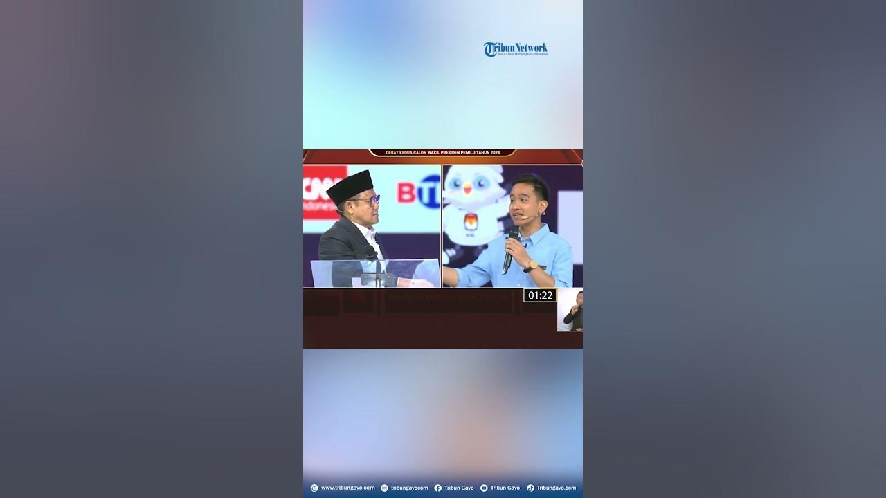 Momen Gibran Tahan Tawa Gara-gara Mic Cak Imin Jatuh - YouTube