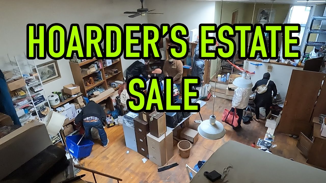 PICKING A HOARDER'S ESTATE SALE. FULL OF JUNK OR TREASURE? #ebay # ...