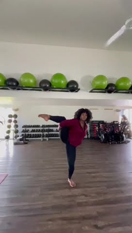 Neisha Yen Jones practicing Bird of Paradise - YouTube