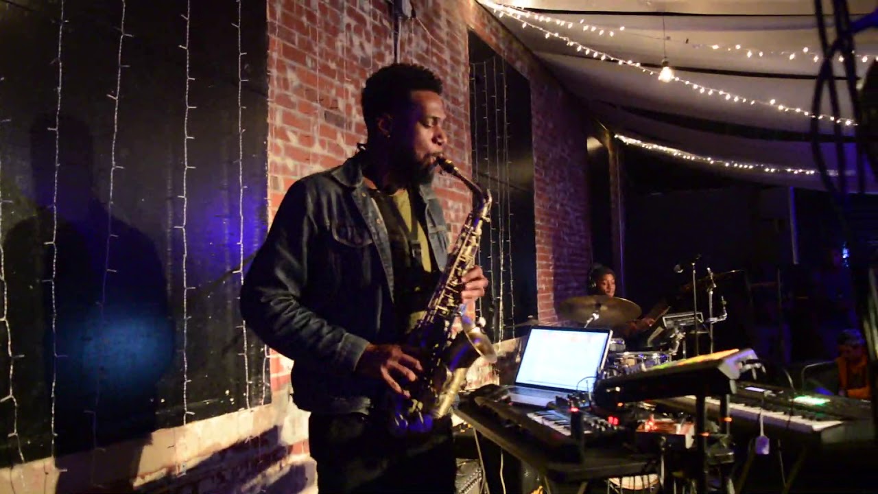 Collin Williams at KultureShowcase - YouTube