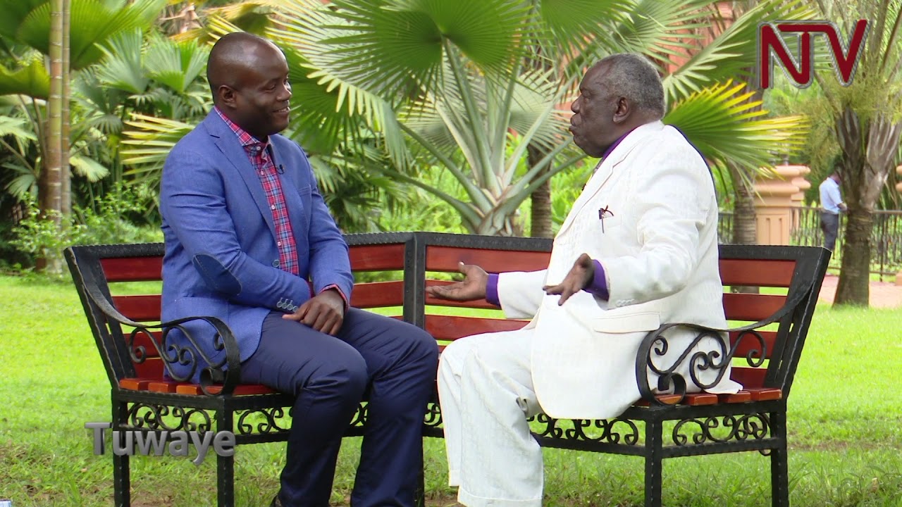 TUWAYE: Emboozi ya Christopher Besweli Kaswabuli owa Isa Masiya - YouTube
