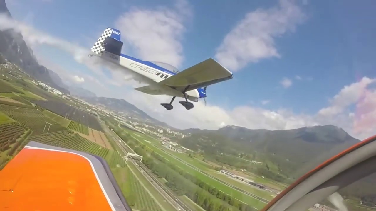 Customer Video: Aerobatic Smoke Systems in Action at Festivolare ...