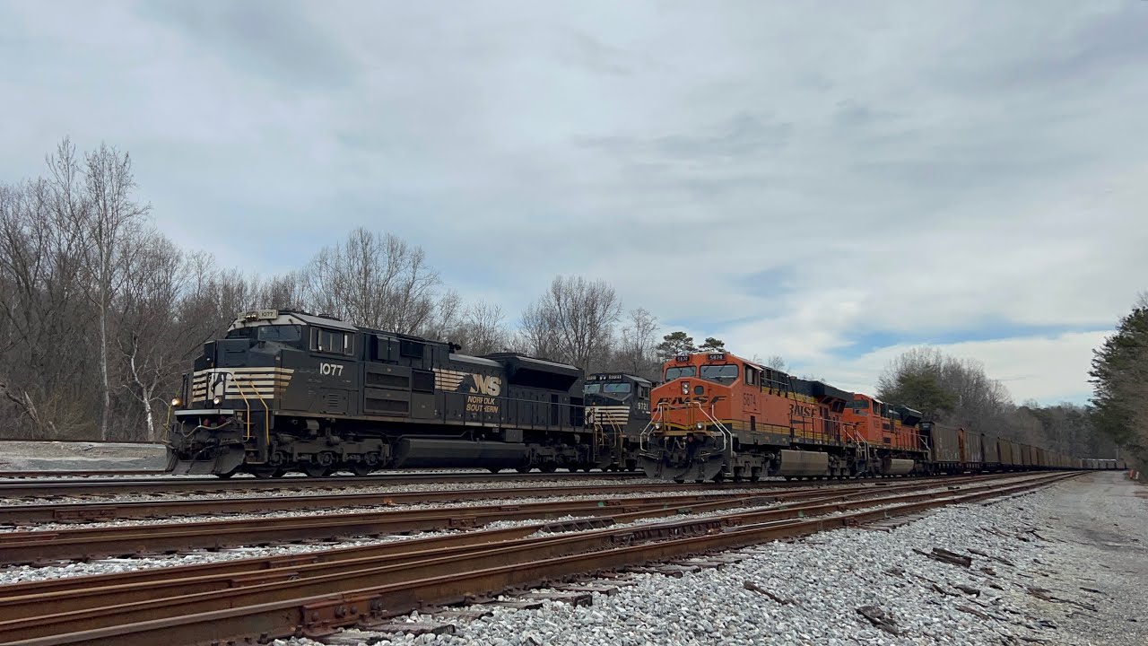 NS SD70ACe 1077 w/ Nice Crew Leads Loaded Ethanol 64Q on 2/5/23 - YouTube