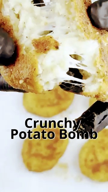 Crunchy Potato Bomb #cooking #unclefoodca - YouTube