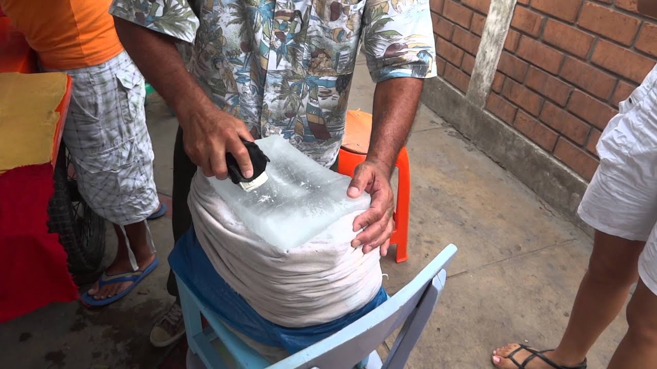 How To Make A Raspadilla - YouTube