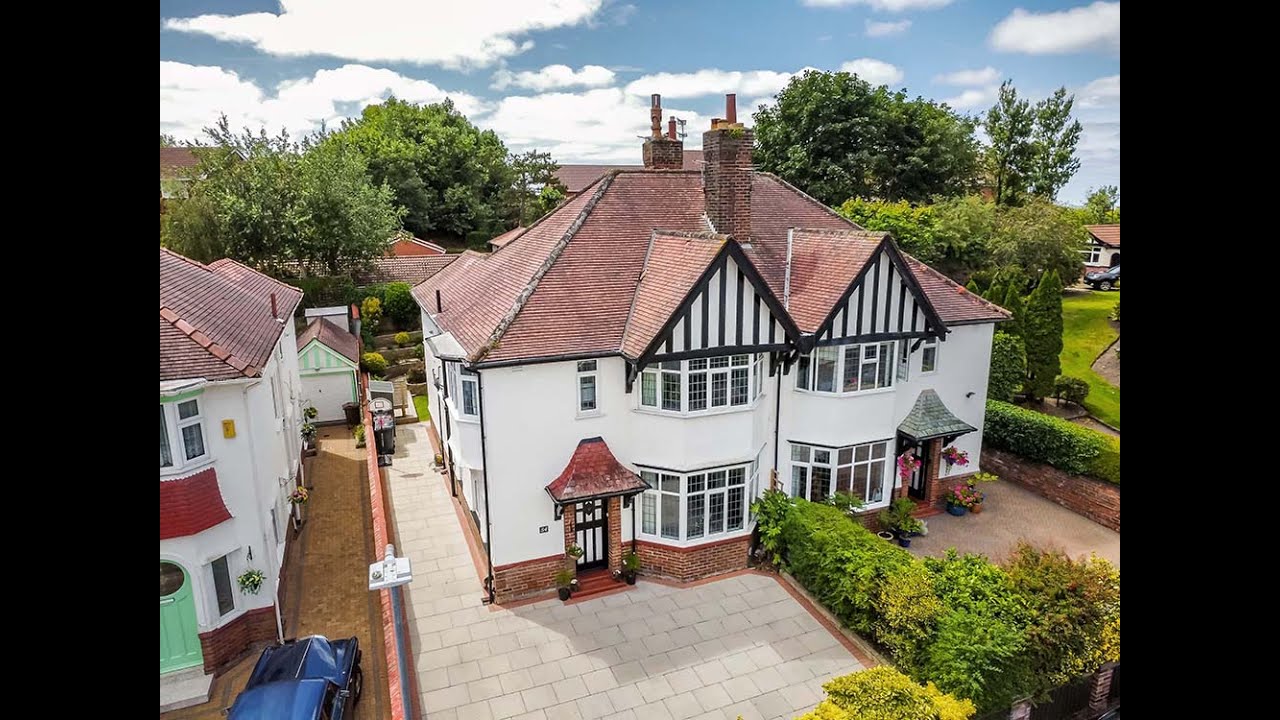 Property For Sale, Chris Tinsley Estate Agents, 54 Beach Priory Gardens ...