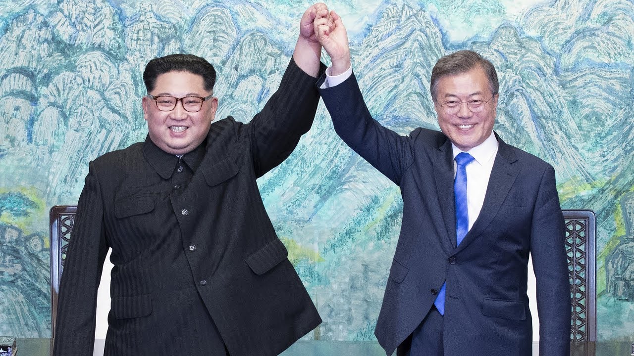 ROK, DPRK sign 'Panmunjom Declaration', vow end to Korean War - YouTube