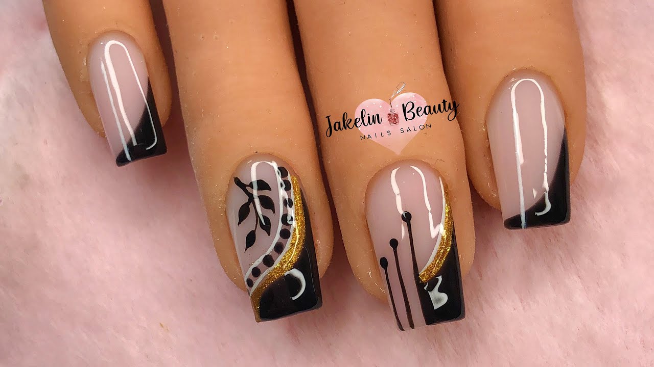 HERMOSO SET DE UÑAS RÁPIDO PARA CLIENTA 💅🥰 - YouTube