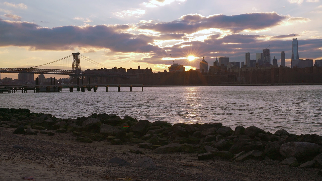 Beach views from Greenpoint in ULTRAHD 4K! (short version) - YouTube