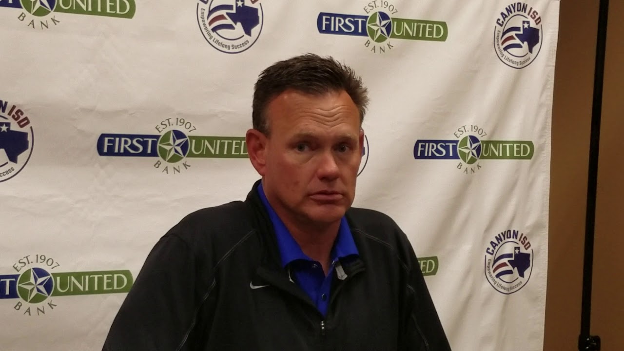 Randall boys cross country coach Bob Backus - YouTube