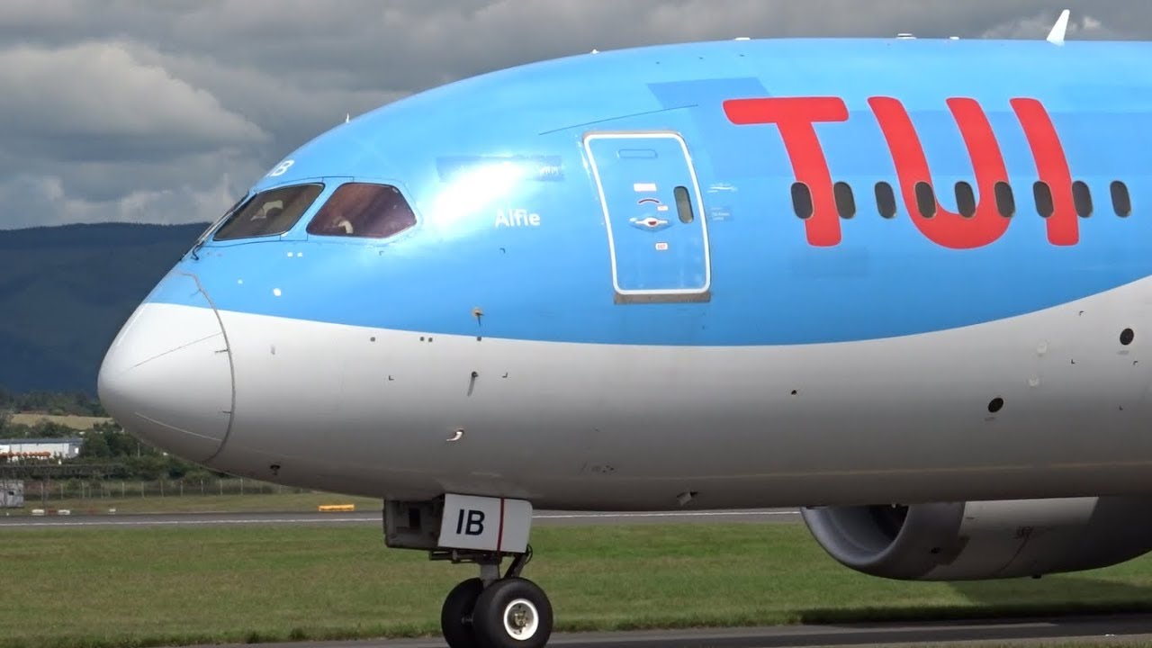 TUI 787-8 Dreamliner G-TUIB Take off from Glasgow Airport! - YouTube