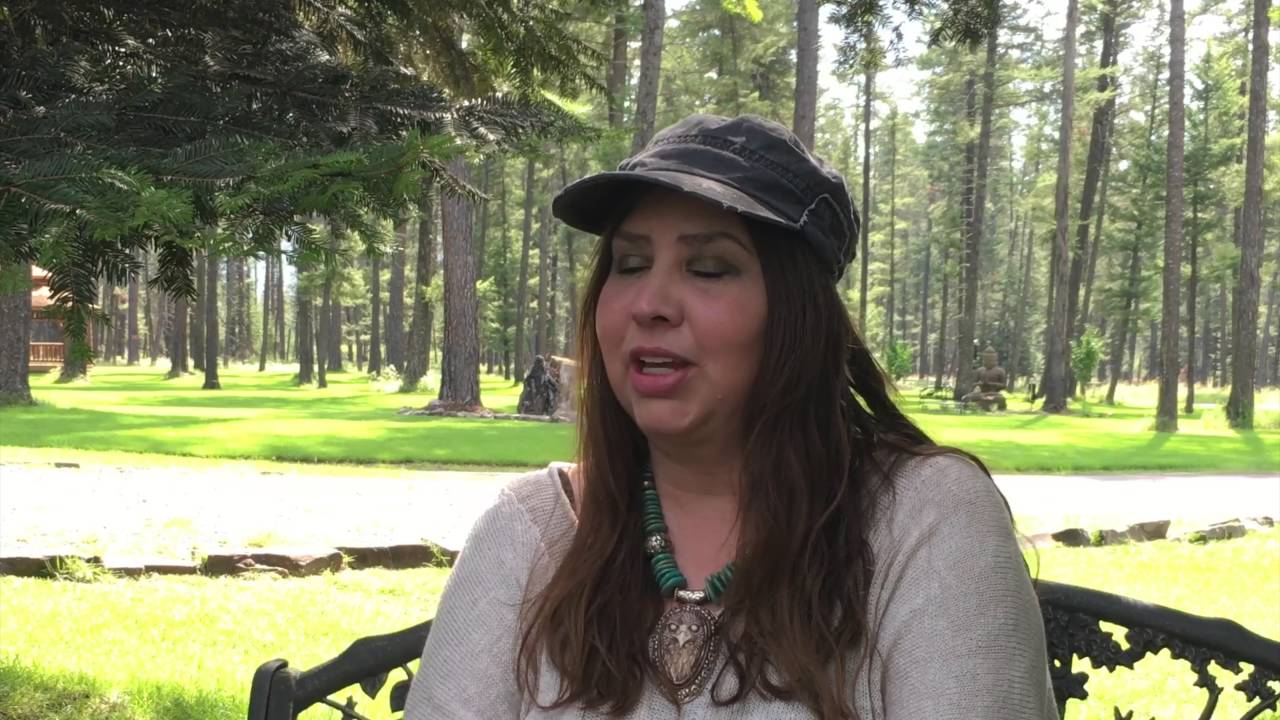 Vianna Stibal Lights up Dubai 2017 - ThetaHealing moment # 3 of 11 ...