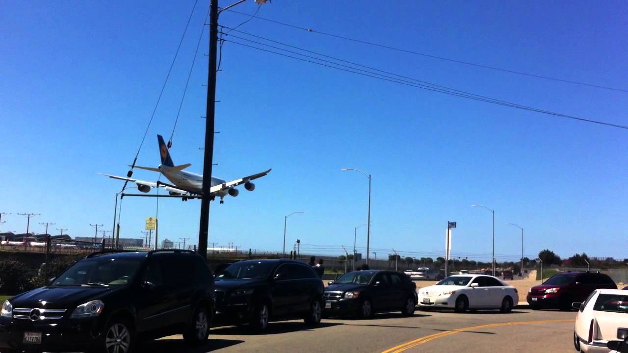 Lufthansa - LH456 arriving at LAX 24R 3/30/2014 - D-ABYF - YouTube